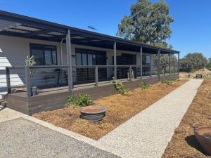 Pirathon Country Estate, Tanunda (updated prices 2025)