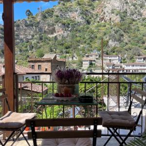 MEROLI Guesthouse - UNESCO quarter, Berat (updated prices 2025)