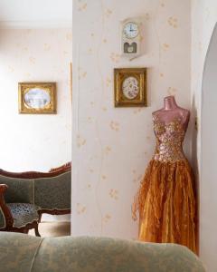 Enchanted Manor, Niton (updated prices 2025)