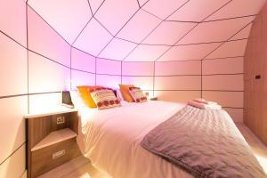 Lost Shore Surf Resort, Ratho (updated prices 2025)