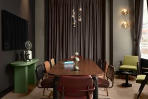 Moxy Istanbul Taksim, Istanbul (updated prices 2025)