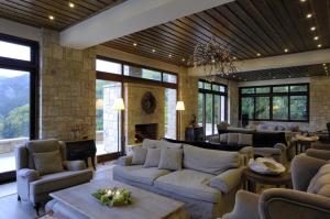 Styga Mountain Resort, Zarouchla – Updated 2023 Prices