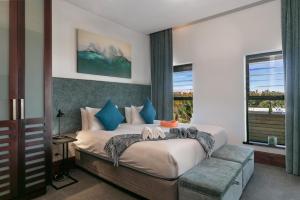 CM15 - Franzi's Dream-C15, Knysna (updated prices 2025)