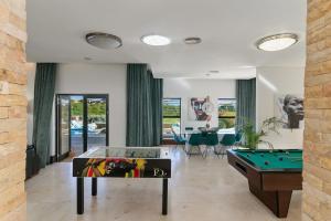 CM15 - Franzi's Dream-C15, Knysna (updated prices 2025)