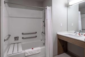 Microtel Inn & Suites by Wyndham Georgetown Lake, Georgetown (updated ...