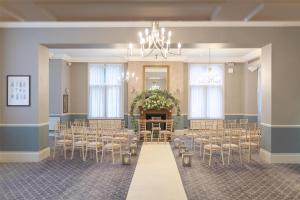 DoubleTree by Hilton St. Anne's Manor, Bracknell (updated prices 2025)