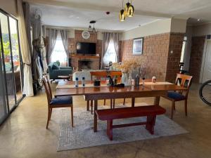 Warthog House-cozy country house, 3 Bed, Mumbwa (updated prices 2025)