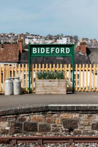 The Royal Hotel, Bideford (updated prices 2025)