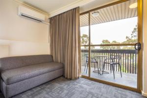 Nightcap at Shoppingtown Hotel, Doncaster (updated prices 2025)