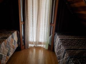 Chalé europeu com vista para natureza no interior, Indaiatuba (updated ...