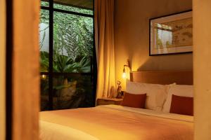 OLA HOUSE Uluwatu Bespoke 2 BR with Salt Water Pool 10 minutes to Best ...