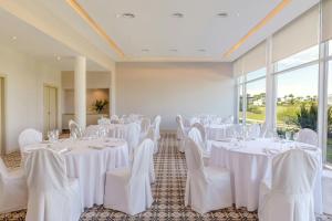 Sheraton Buenos Aires Greenville Polo & Resort, Guillermo E. Hudson ...