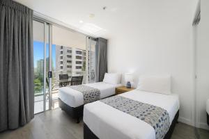 Artique Surfers Paradise - Official, Gold Coast (updated prices 2025)