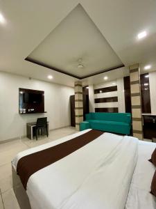 Hotel Komal Palace Anand Nagar, Bhopal (updated prices 2026)