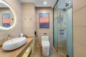 Lavande Hotel Guangzhou Hanxi Changlong Station Wanda Plaza, Guangzhou ...