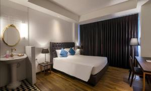 First House Hotel, Bangkok (updated prices 2026)