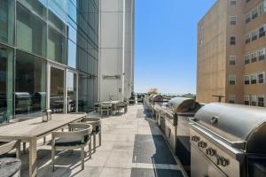 Sentral Michigan Avenue, Chicago (updated prices 2025)