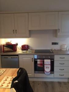 Lilly's Cottage, Lough Rynn, Mohill (updated prices 2026)