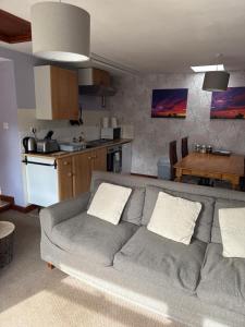 Holly cottage, Catfield (precios actualizados 2026)