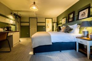 The Windmill On The Common, London – Updated 2023 Prices