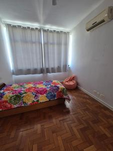 Botafogo Beach, Mall and Subway, Rio de Janeiro (preços atualizados de ...