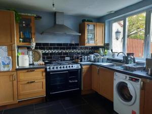 cosy room by c, London (updated prices 2026)