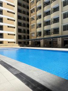 Sybay Suites twin double bed beside Okada near T3 MOA NAIA Ayala ...