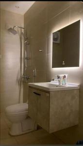 غرفة وصالة بالفلاح, Rijadas (atnaujintos 2025 m. kainos)