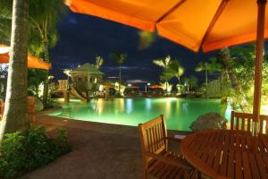 Tanza Oasis Hotel And Resort, Halayhay (updated prices 2026)