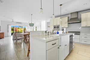 Perfect Princeville Getaway with Hot Tub & Views!, Princeville (updated ...