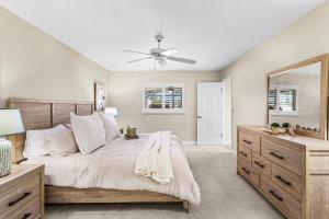 Adventure & Relaxation, Pool Table, Bikes, Heated Pool - Sunset Lodge ...