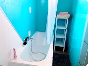 Nettes Häuschen mit großem Grundstück in super Lage von Graz, Graz ...