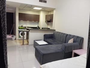Studio apartment in Sport City Dubai Emirates mall, Dubai (updated ...