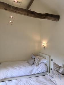 The Bluebell, Helpston (updated prices 2025)