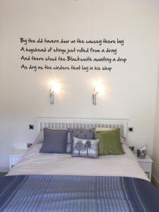 The Bluebell, Helpston (updated prices 2025)