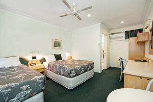 Colonial Terrace Motor Inn, Raymond Terrace (updated prices 2025)