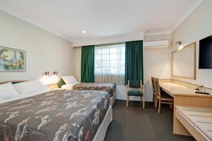 Colonial Terrace Motor Inn, Raymond Terrace (updated prices 2025)