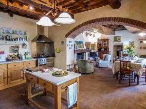 Sandra Spacious Tuscan Villa With Private Pool, Piaggiori (tarifs ...