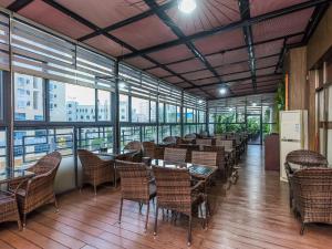 Dongguan Kyoto Hui Hotel - Chang'an Diwang Plaza Branch, Nongyucun ...