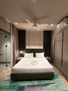 Antara Genting Cloud View Room on 45th floor, Genting Highlands ...