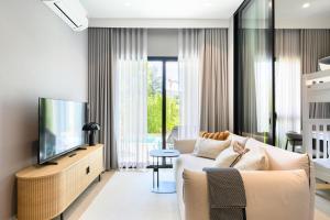 Luxury 2BR with Pool Access at Bangtao C108, Bangtau-part (2026 ...
