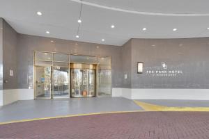 World of Blue 728 I Beautiful King Hotel Room, Secaucus (updated prices ...