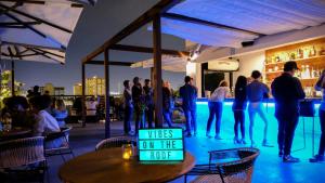 Zen House Miami - Modern 2BR Home with Pool Table, Ping Pong and Patio ...