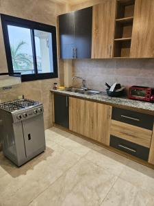 Chic apartment at a lower cost in Douala, Дуала (актуальные цены 2026 года)