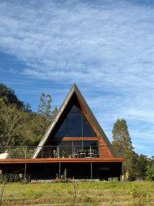Ashwood AFrame - Secluded Riverfront Luxe, St Albans (precios ...