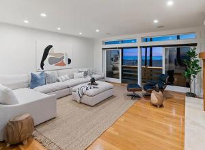 Chic Three-Bedroom Oceanfront Venice Beach Escape, Los Angeles (updated ...