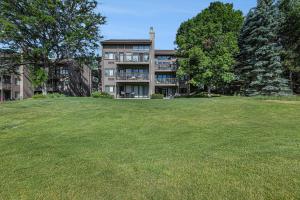 Fairway View Condo – Resort Stay • Near GLEF • Netflix 5518 ...
