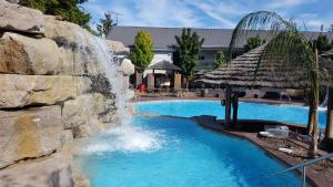 Commodore Resort, Put-in-Bay – Updated 2023 Prices