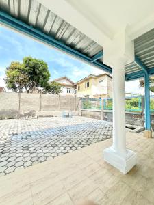 Santorini Villa Puncak by SunMach - Wifi & Netflix, Cibadak (harga dikemas kini 2026)