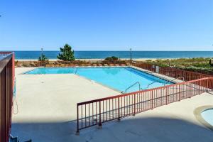Ocean Front 1 Bedroom Rainbow Condo, Steps to the Beach!, Ocean City ...